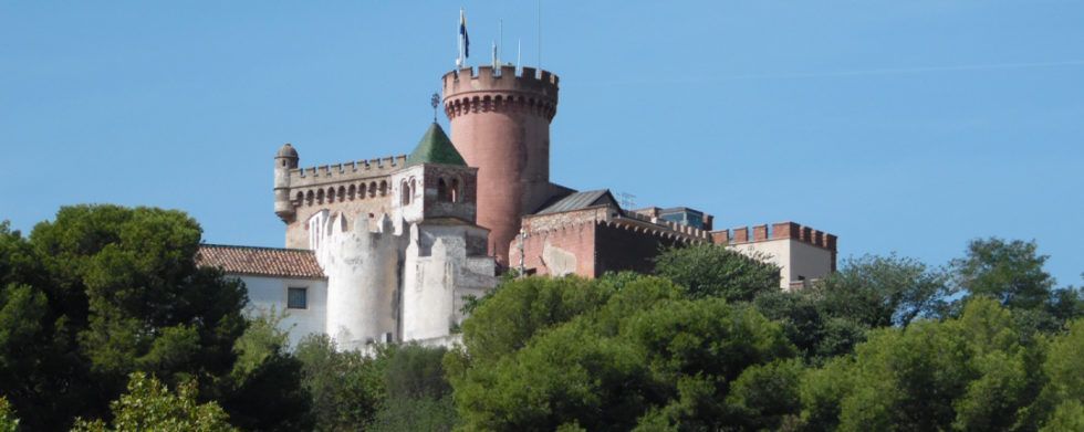 El Castillo de Castelldefels - Cases de colònies - Fundesplai